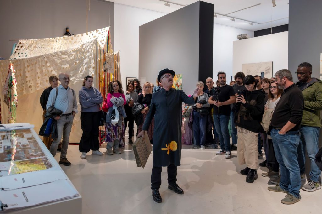 Performance “Cancionero Impropio” de Julio Jara - IVAM